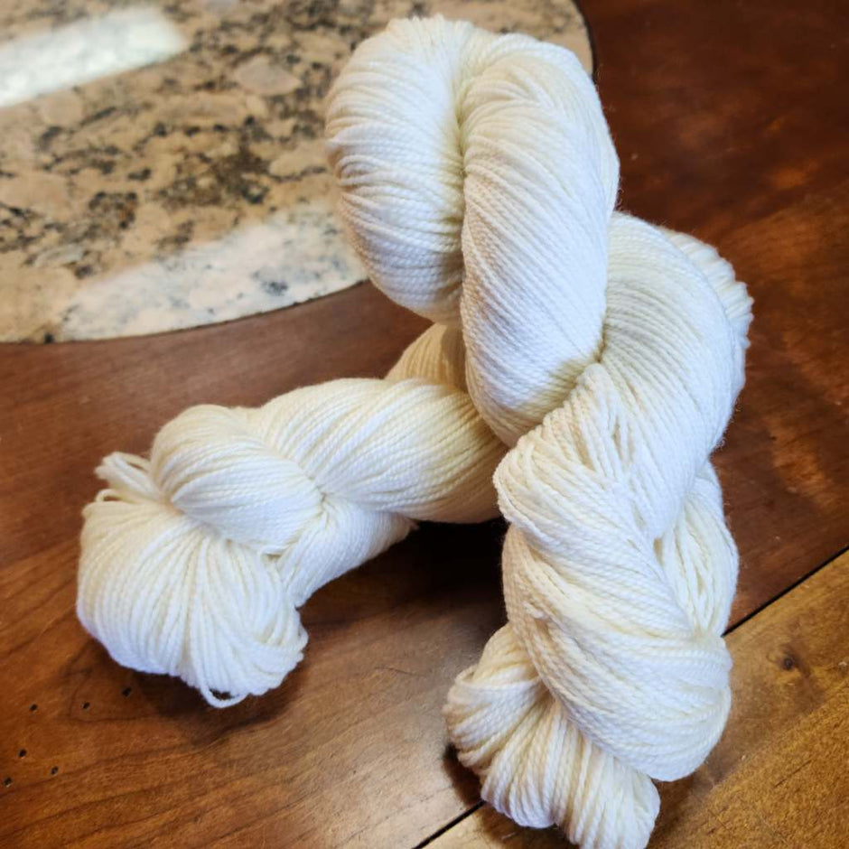 Undyed Yarn Collection for Creative Dyeing