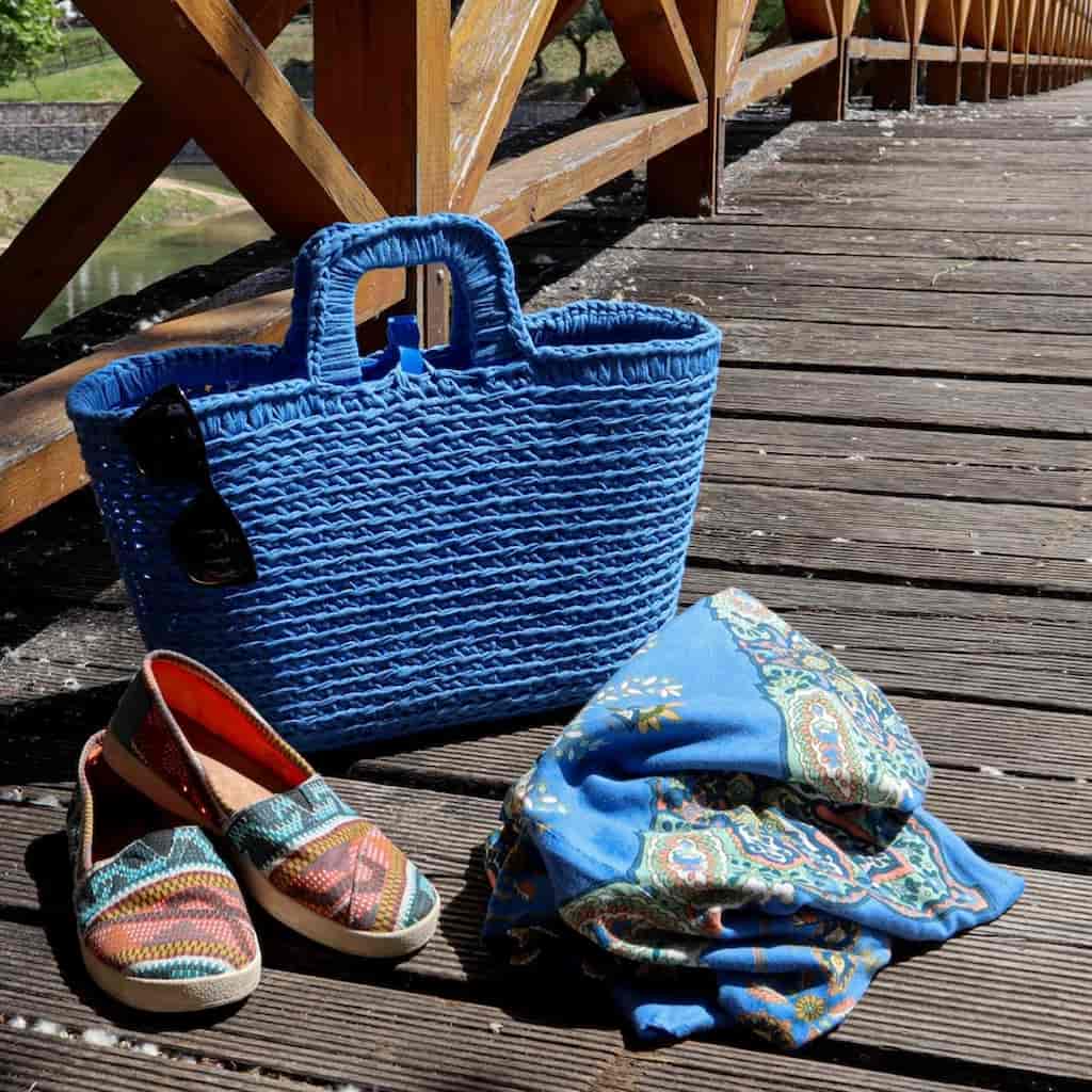 Hoooked | DIY Crochet Shopper Kit Imperial Blue | Paradise Fibers ...