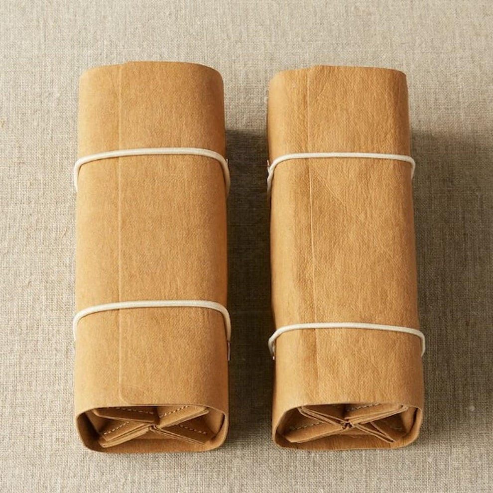 Elastic Accessory Roll with Four Pouches in Ivory